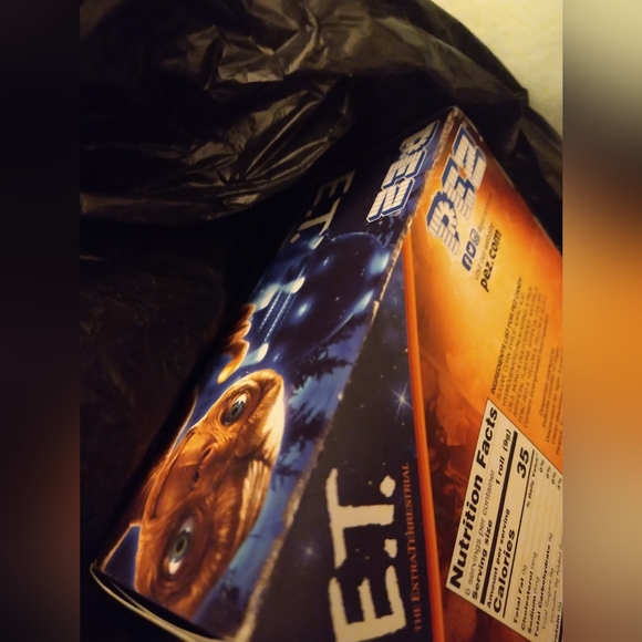 PEZ | Games | Pez Candy Dispenser Et 4th Anniversary Gift Set Extraterrestrial | Poshmark